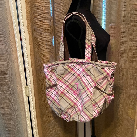 thirty-one | Bags | Thirtyone Tote Bag Has A J Embroidered On The Front ...